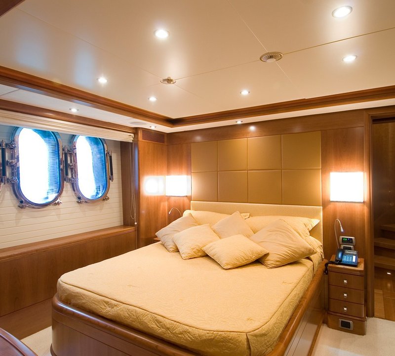 Yacht BLUE VISION, Benetti Yachts | CHARTERWORLD Luxury Superyacht Charters
